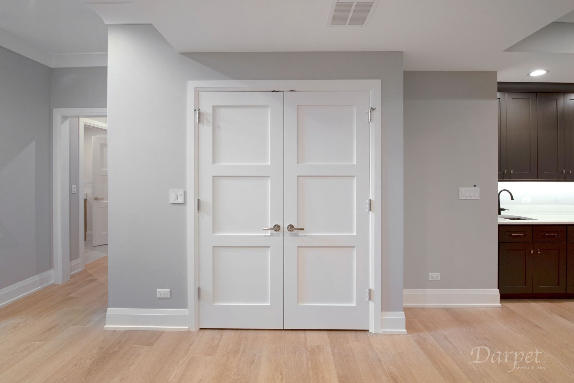 3 Panel Flat Equal Shaker Primed 6'-8" (80")